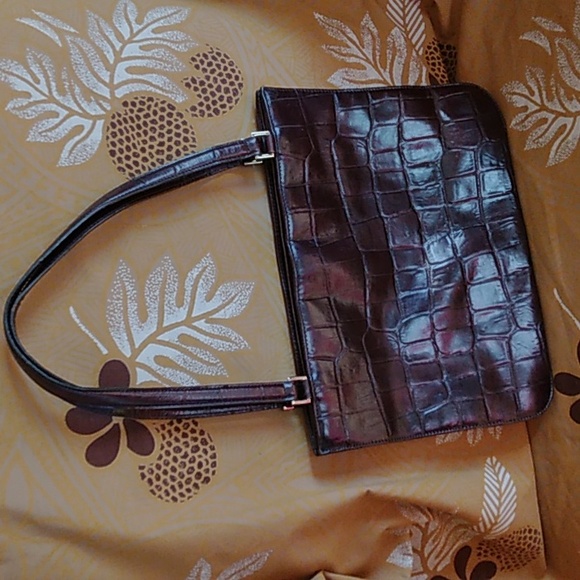 Jones New York | Bags | Vintage Jones New York Croc Embossed Brown ...